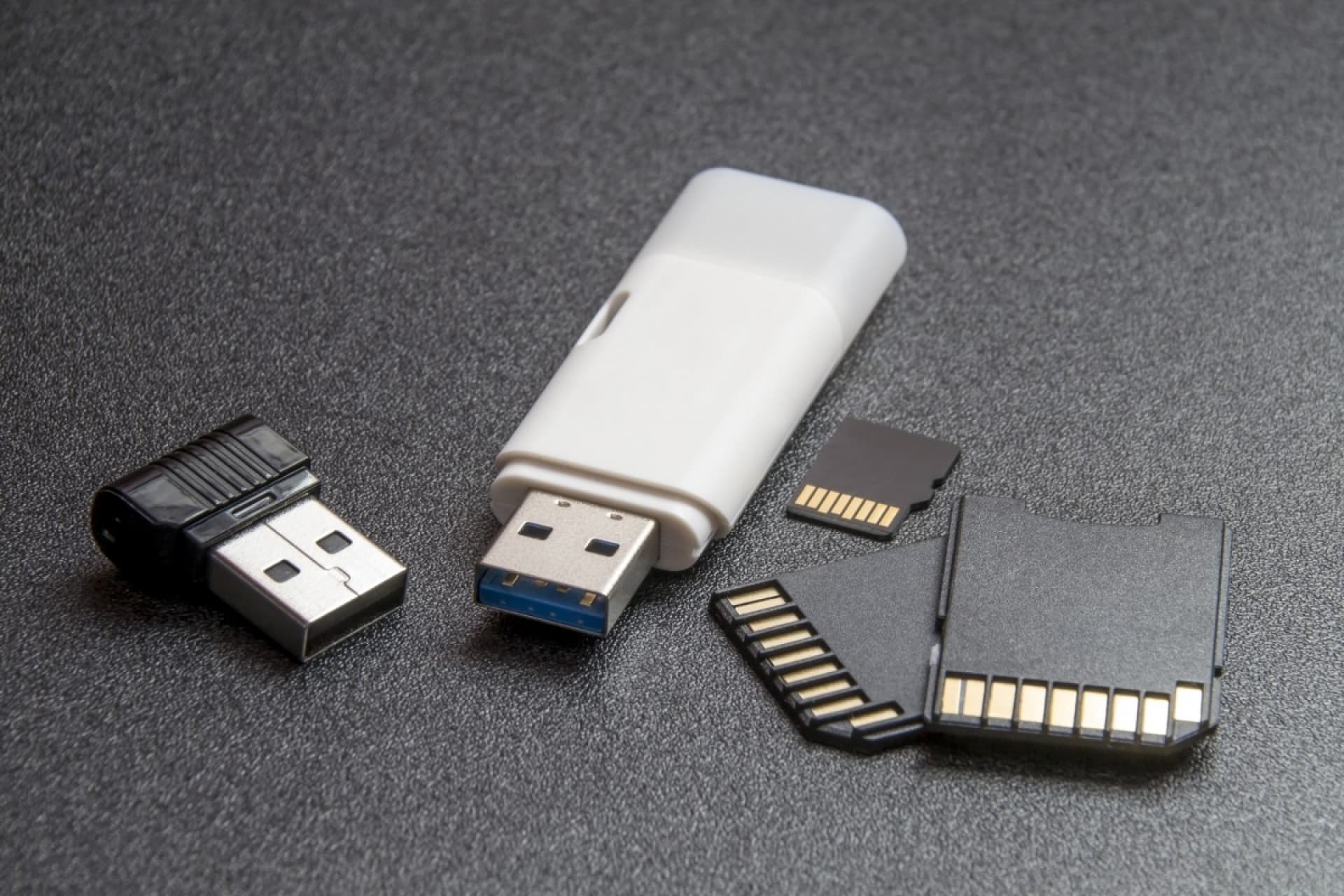 USB Flash Bellek Veri Kurtarma - Veri Kurtarma Merkezi